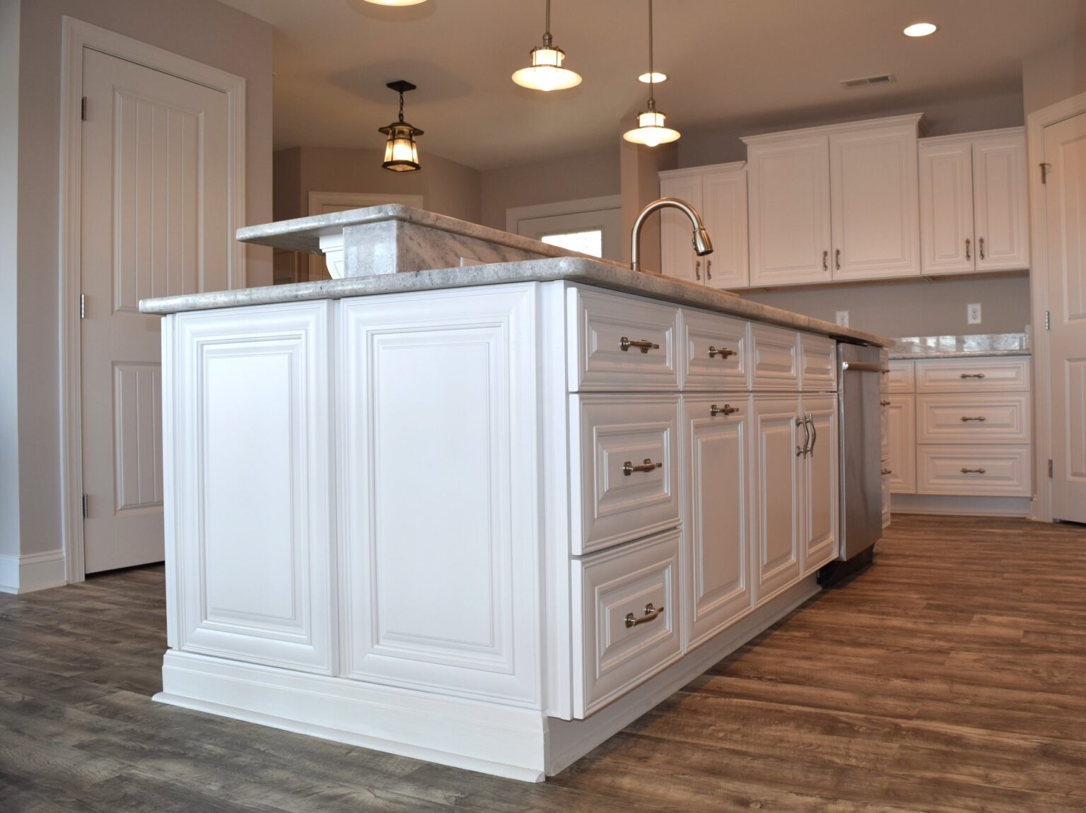 Classic White – 2 Squirrels Cabinets & More